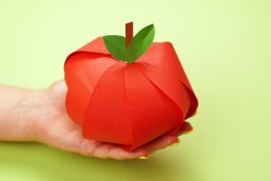 Easy DiY Paper Apple Craft for Kids – Simple Mom Project