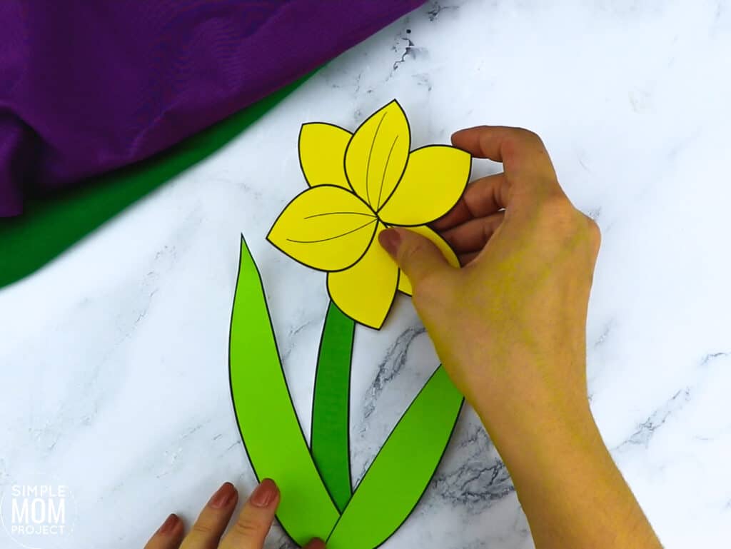 Free Printable Daffodil Craft Template - Simple Mom Project